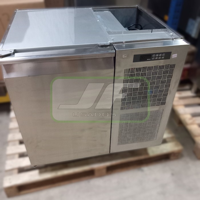 Base refrigerada com porta e grupo (825x680x810mm) | JFusados